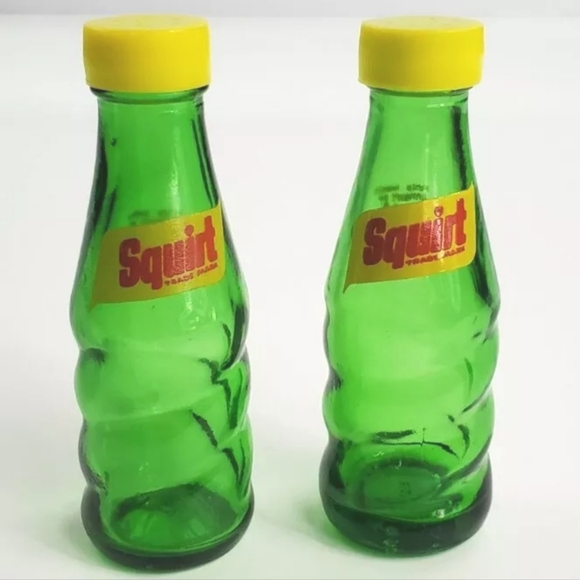 Squirt | Dining | 97s Green Glass Squirt Soda Bottle Pop Bottle Glass ...